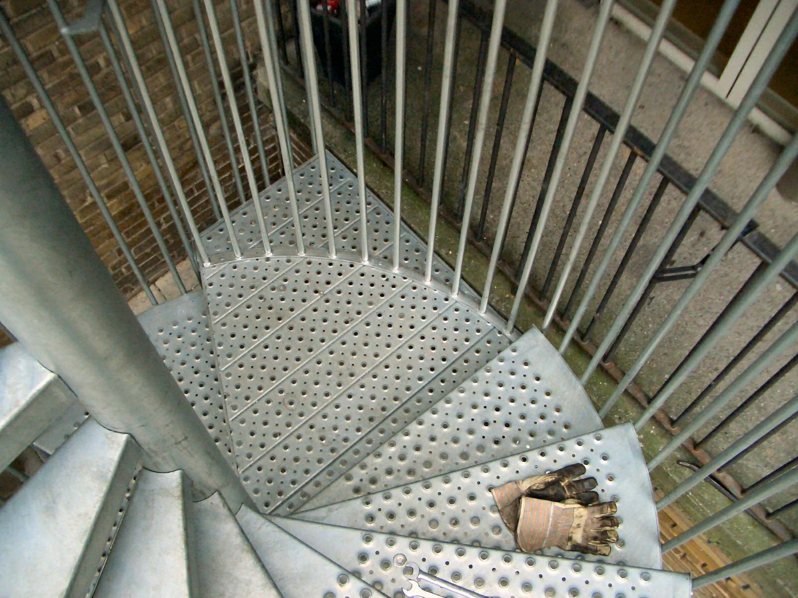 Spindeltrappe incl. 2 Reposer, Sikkerhedsgitter / Sikringsgitter ...